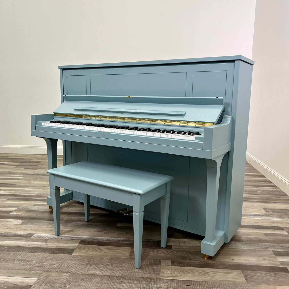 Steinway 1098 (46.5") in Painted Light Blue #404955 – Graves Piano